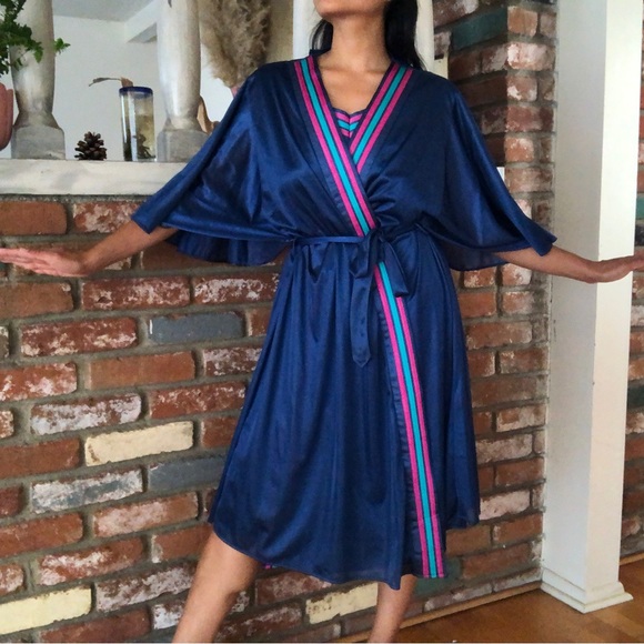 Vintage | Intimates & Sleepwear | Vintage Exclusively Yours Glam Retro ...